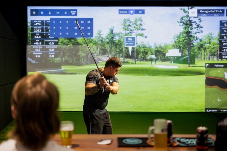 Indoor Golf Ballina | Ultimate Golf Experience | Virtual Golf Centre